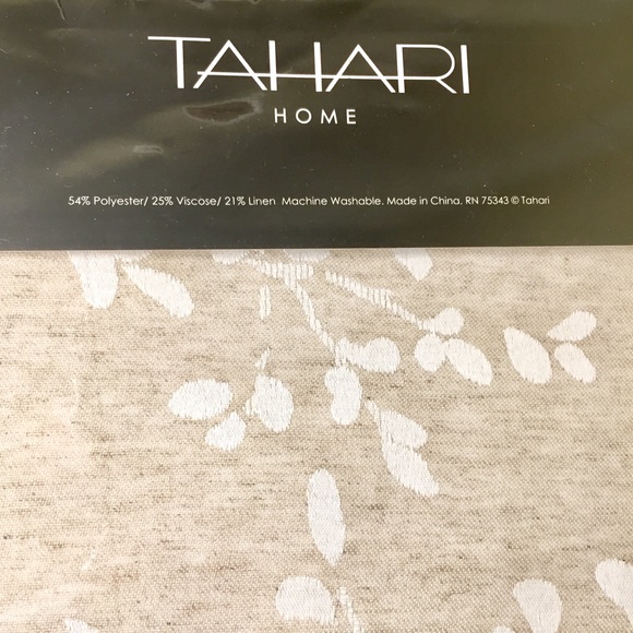 Tahari | Dining | Tahari Home Placemats Set Natural Print New | Poshmark